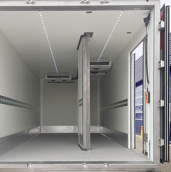 Schneider AluTeam: Side Doors